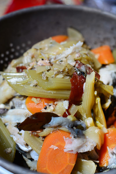 Easy Instant Pot Fish Broth Recipe | The Salty Pot