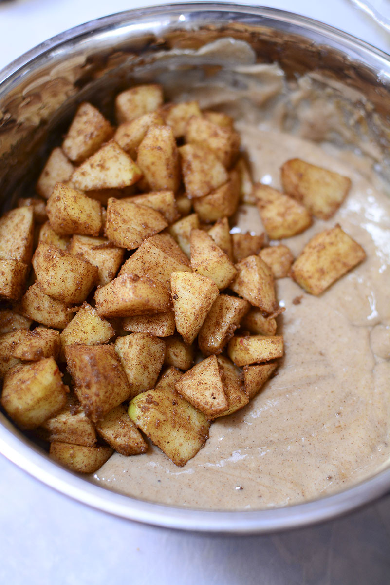 Cinnamon Roll Apple Cake