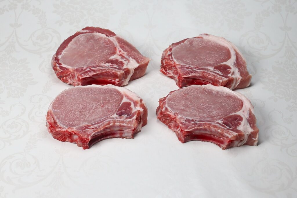 Pork Steaks VS Pork Chops: The 6 Differences
